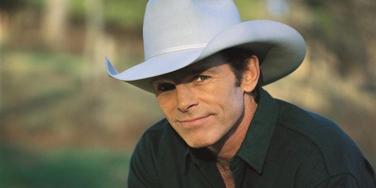 How Did Chris Ledoux Wife Die? - Rising Net Worth