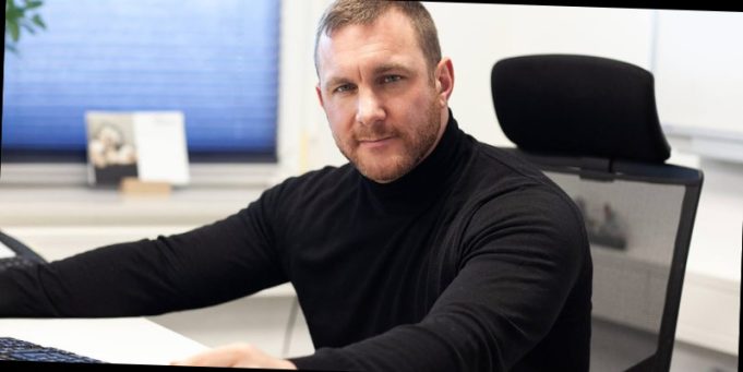 Who Is Dr Anthony George's Wife? - Rising Net Worth